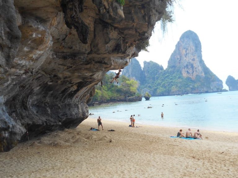 Tonsai Climbing: Guide to Thailand’s Beach Paradise [2021]