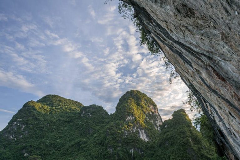 Yangshuo Climbing: The Best Rocks in Asia [Full Guide]