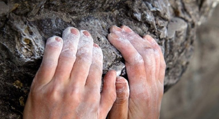 Why Do Climbers Use Chalk (Magnesium Carbonate) Bouldering?