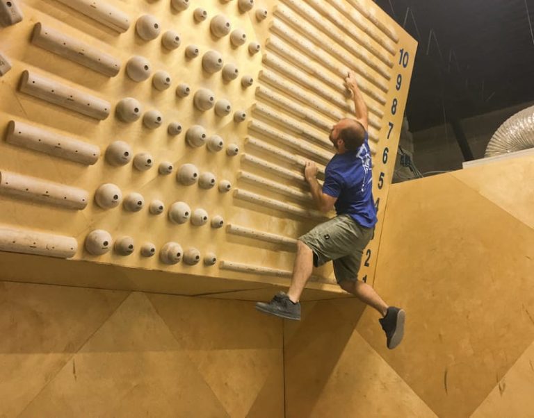 Static vs Dynamic Climbing: Differences Between the Two